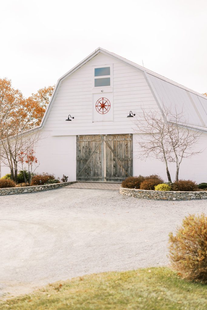 Fall Wedding at Overlook Barn | Jordan + Scott | Astrid & Mercedes